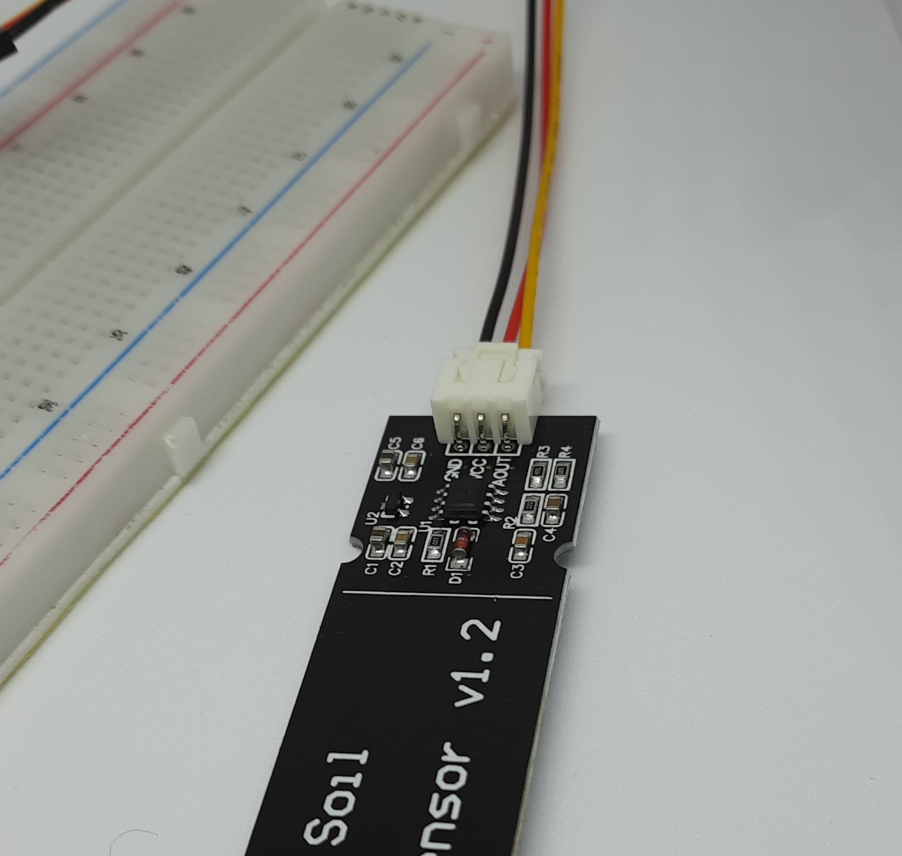 Capacitive Soil Moisture Sensor with Raspberry PI Pico: wiring, code ...