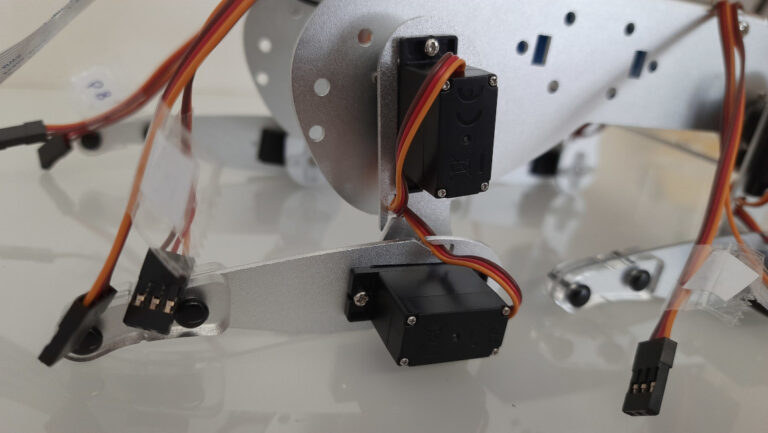 SunFounder PiDog: Raspberry PI Robot Dog Kit for Beginners